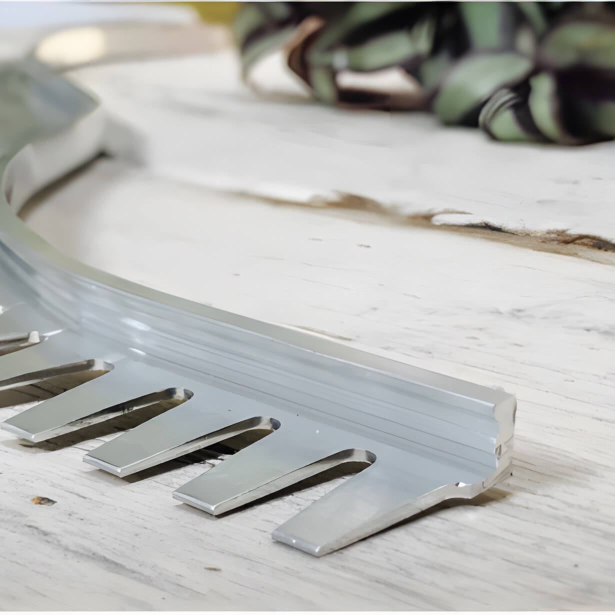 Aluminium EFA Formable Edge Trim 2.7m | L Shape Tile Edge Protection